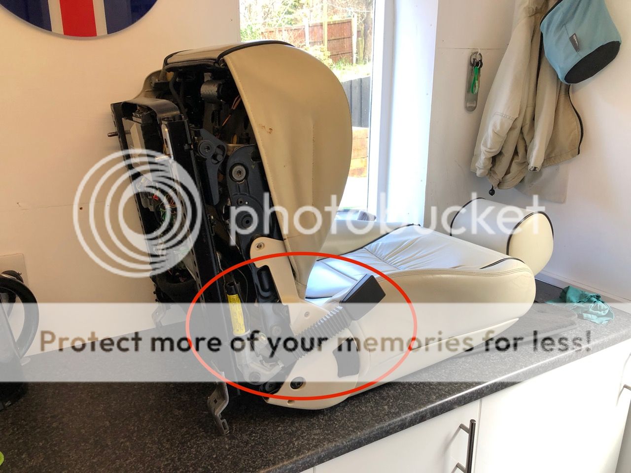 B2292 - Airbag Light flashing code 3-3 - Drivers Seatbelt Pretensioner ...